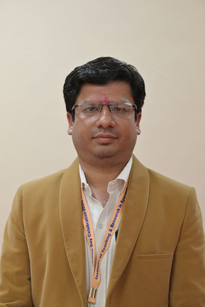 Dr Kalpesh Dattani – Institute of Teaching and Research in Ayurveda